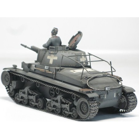 Plastic tank model command tank pz.kpfw.35 (t) 1/35 - Scientific-MHD