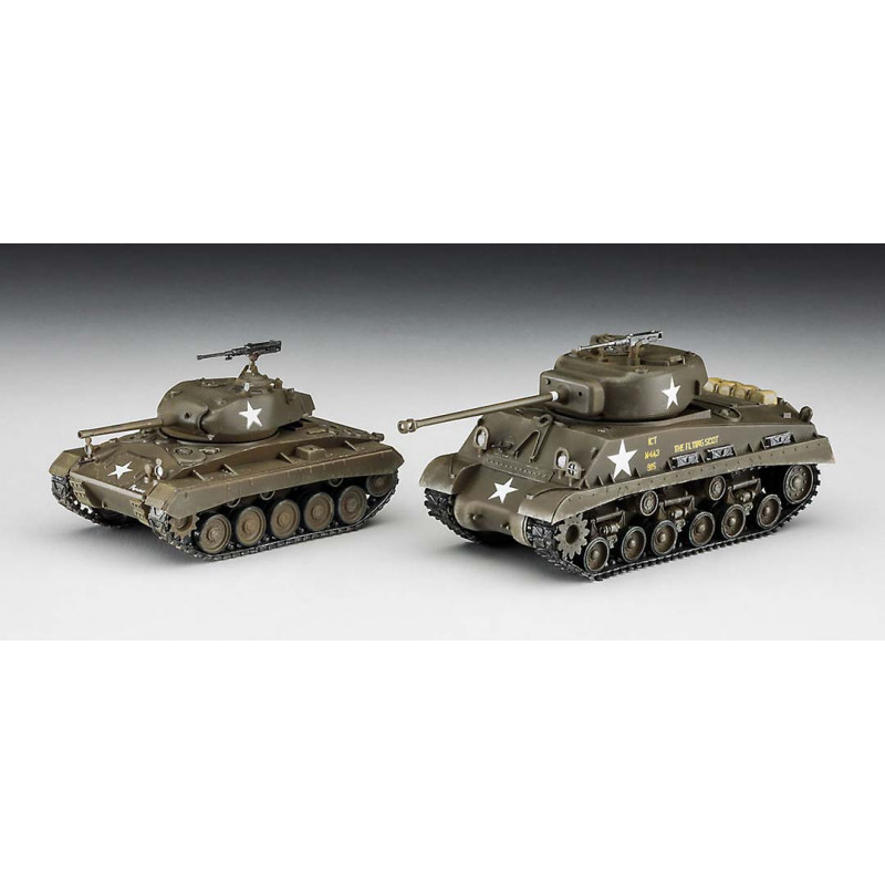 Plastic tank models M4A3E8 Sherman and M24 Chaffee 1:72