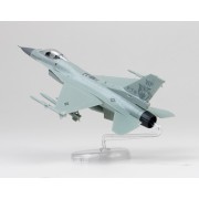 USAF F-16C MCP 1/72 plastic plane model - Scientific-MHD