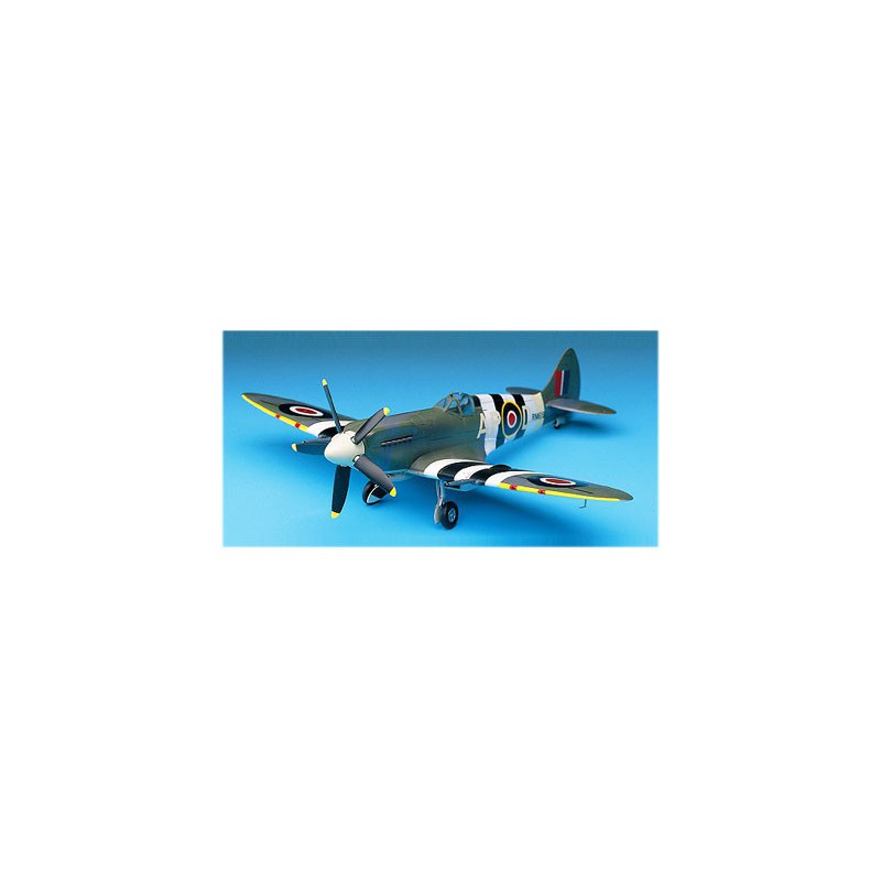 Submarine spitfire plastic model 1/48 - Scientific-MHD